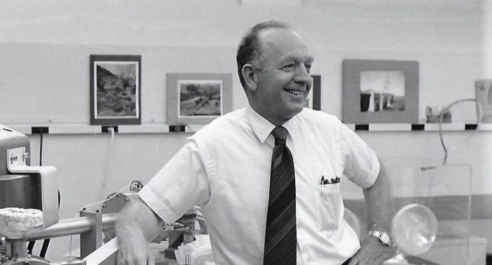 Caltech Mourns Death of Legendary Geologist Who Taught Apollo ...