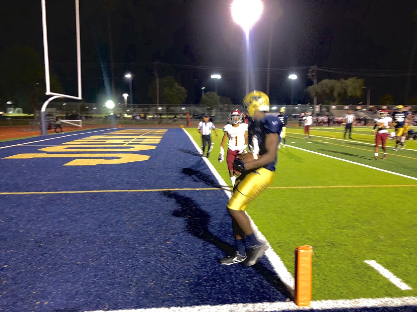Muir Varsity Football Team defeats Arcadia, 30-0 - Pasadena Schools