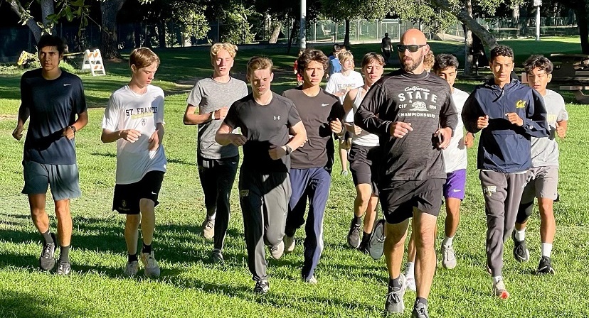 St. Francis Cross Country Team Kicks Off 2023 Season - Pasadena Schools